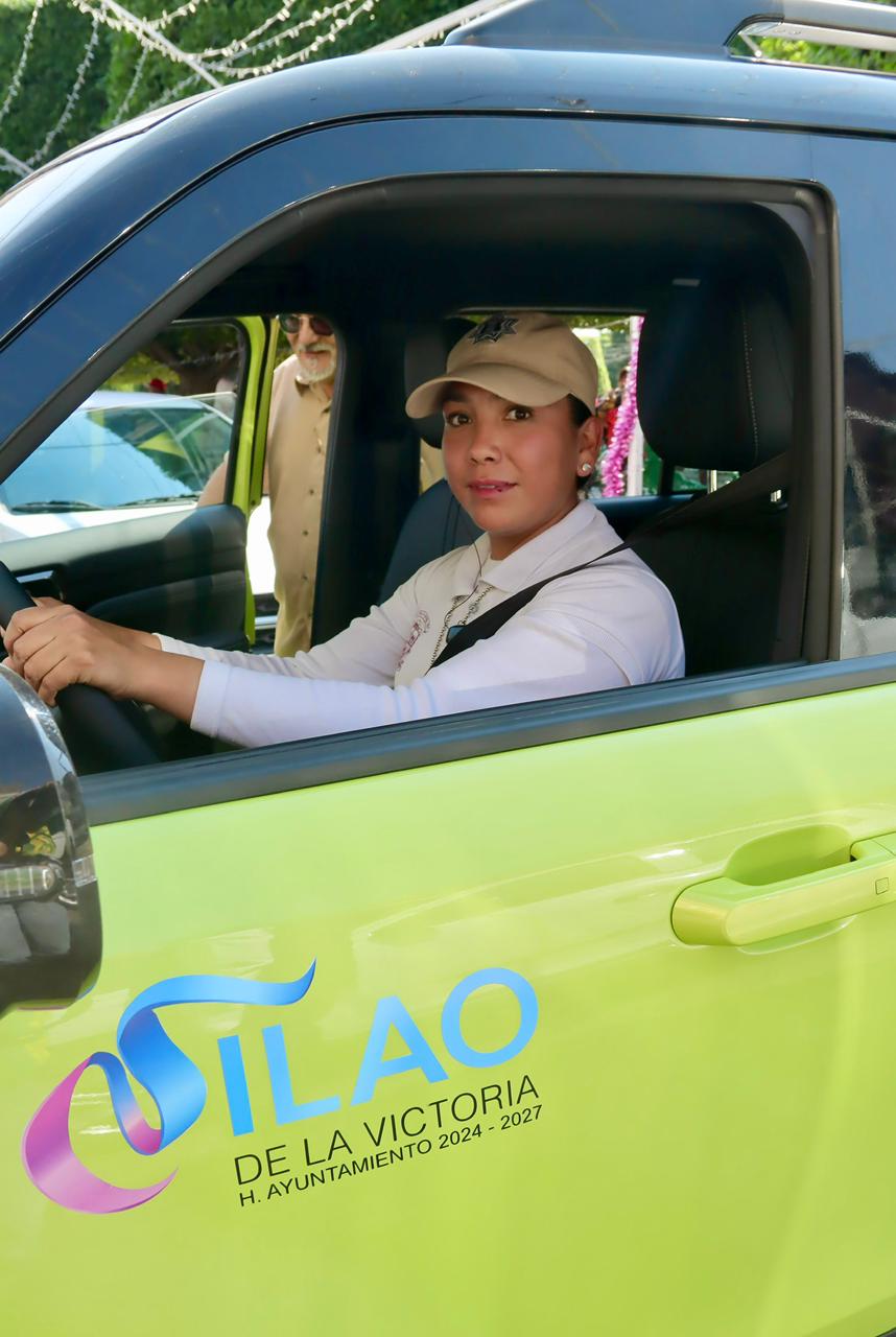 Entrega alcaldesa Melanie Murillo seis vehículos para reforzar Obra ...