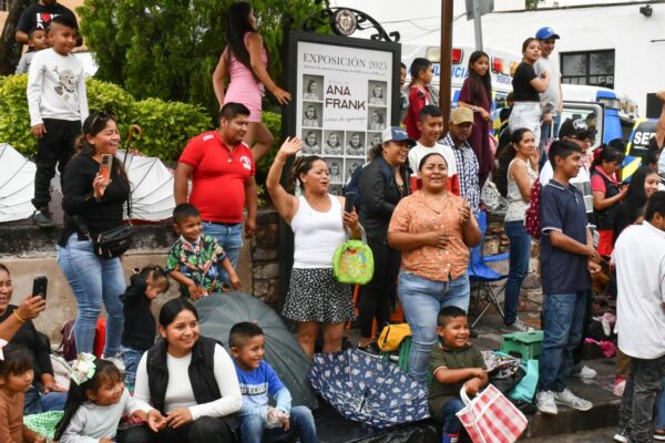 Alistan Convite de Locos en San Miguel de Allende - El otro enfoque