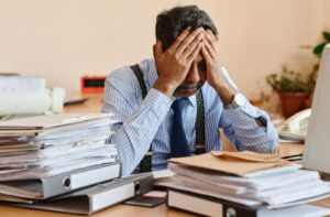 Estrés laboral en México afecta al 62% de trabajadores - El otro enfoque